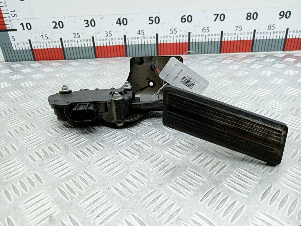 Педаль газа Chrysler Voyager 4 04861650AB арт. 1912814