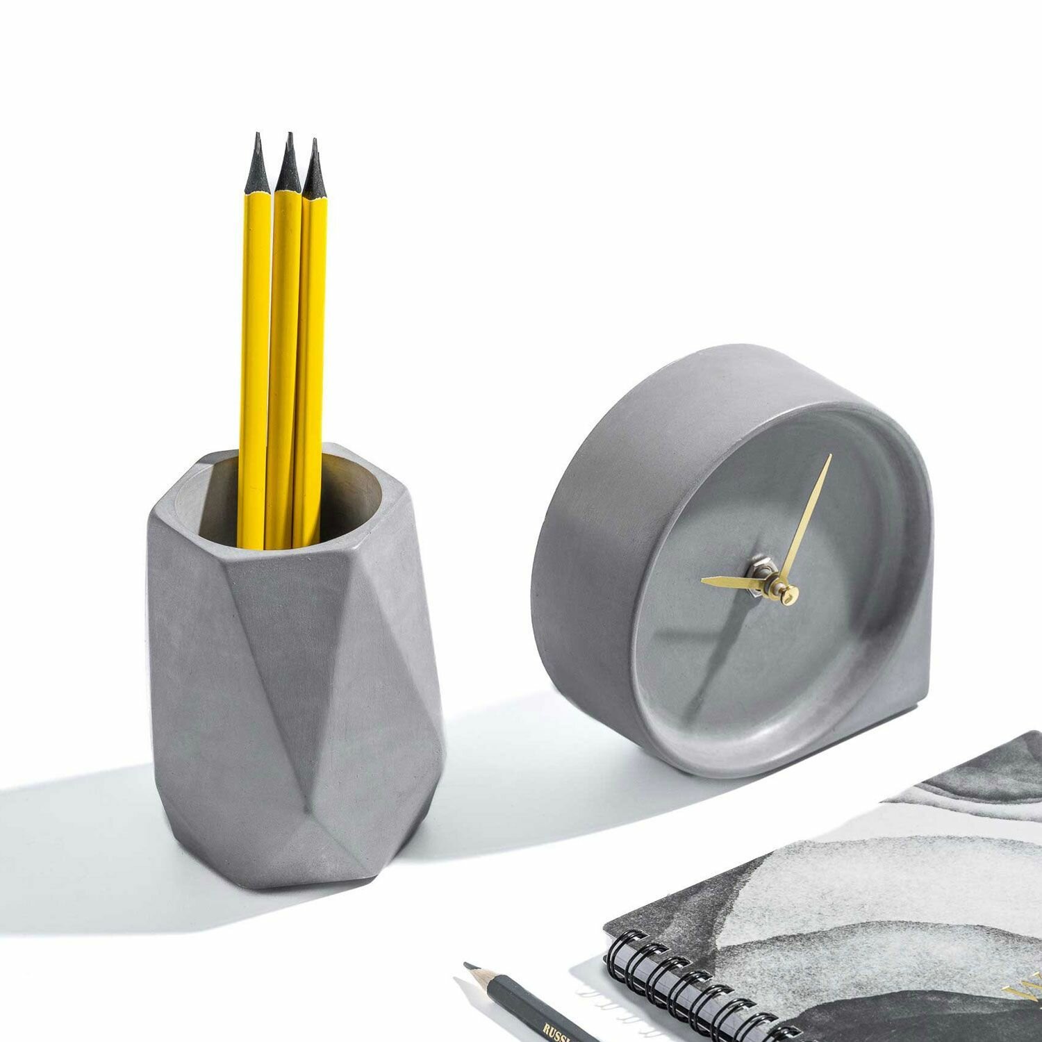 Карандашница и часы нарния (Серый). Оригинальный подарок.