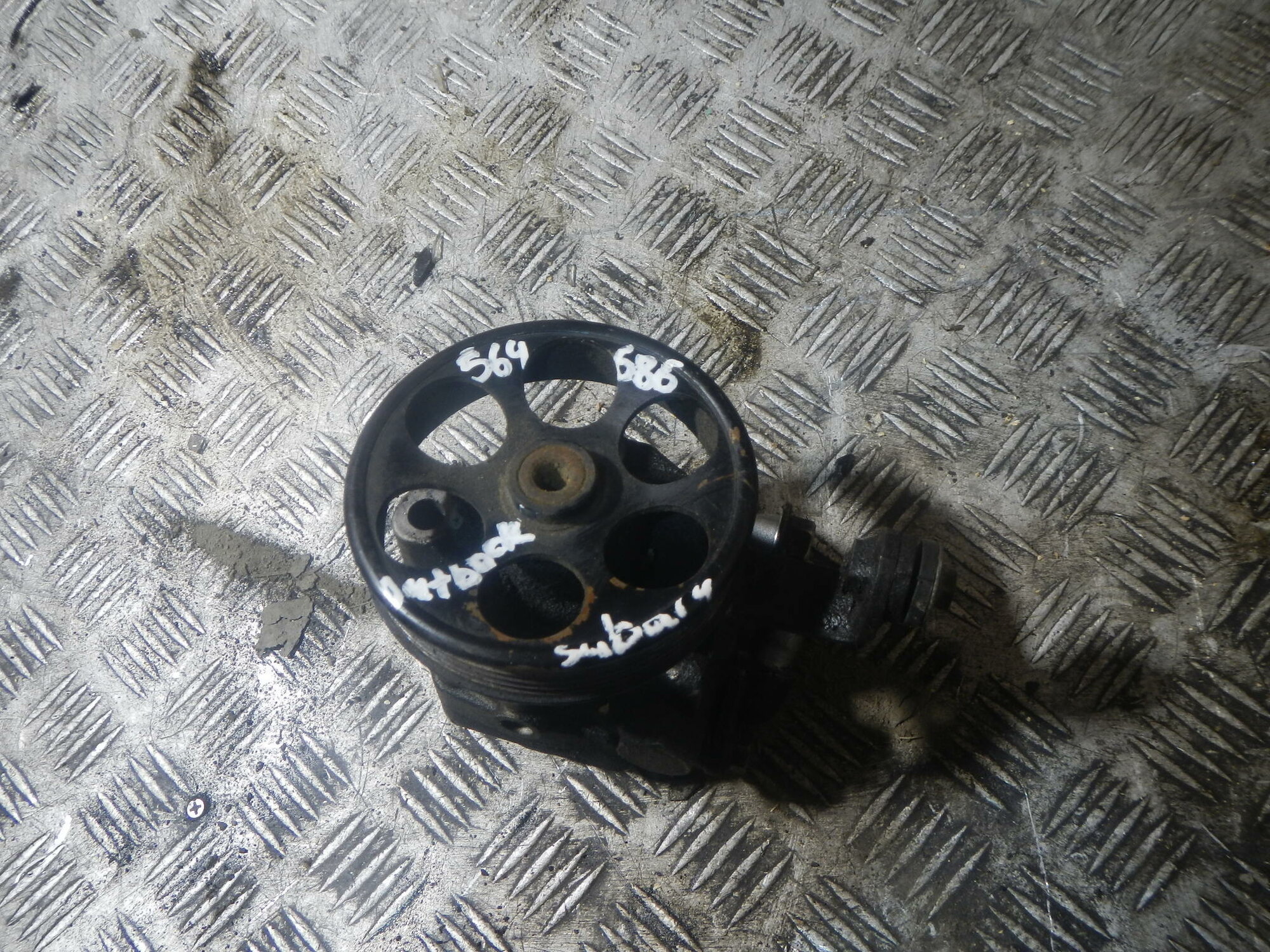 Б/У Насос гидроусилителя, Subaru (Субару)-OUTBACK (B13) (03-09) SUBARU OUTBACK (B13) (03-09) Без видимых повреждений. 56...