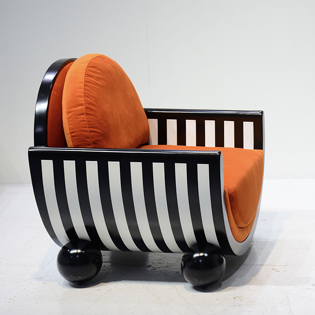 Мягкое дизайнерское кресло Yand Smiling Chair (оранжевый)