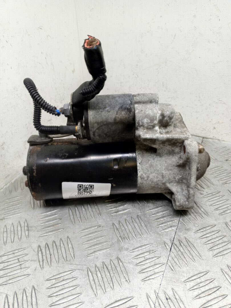 Стартер для Volvo V70 3 2.4 OEM 0001109311