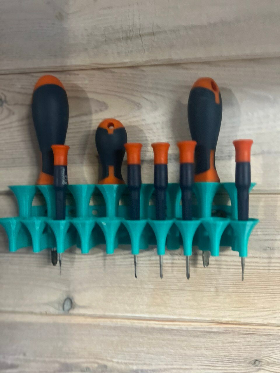 Настенный держатель, для отверток, бирюзовый, крепление на саморезы, 18 шт