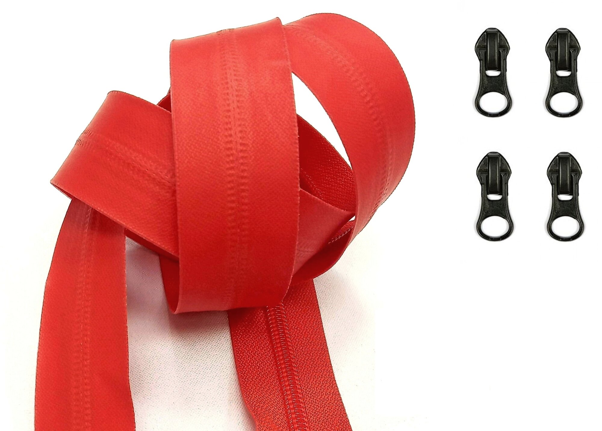 Молния водонеп. рулонная №5 красная, 2 метра + 4 черных бегунка