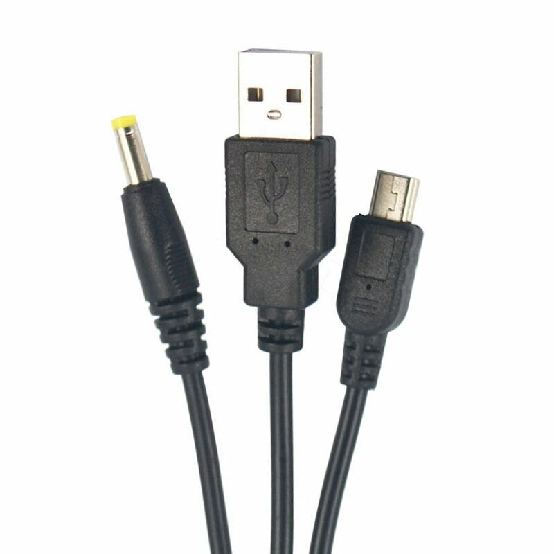 USB-кабель для соединения с компьютером + зарядка для PSP