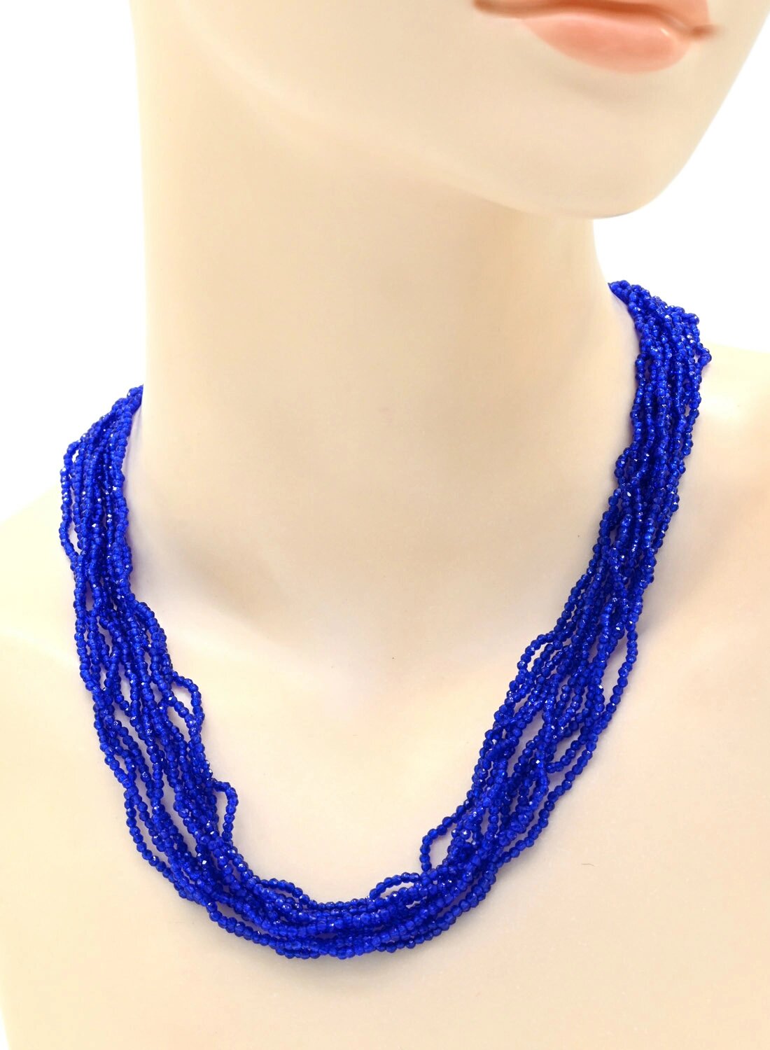 Бусы, шпинель