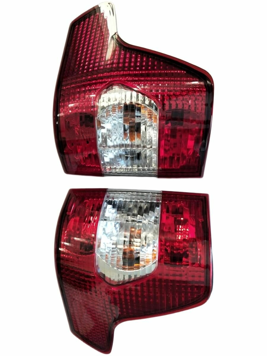 Фонарь задний УАЗ патриот рестайлинг с 2015 г (левый и правый) 2шт с уплотнителями. без лампочек