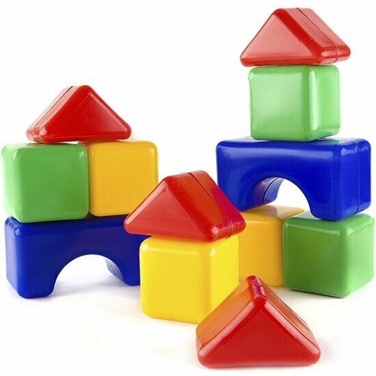 Кубики пластмассовые строительные