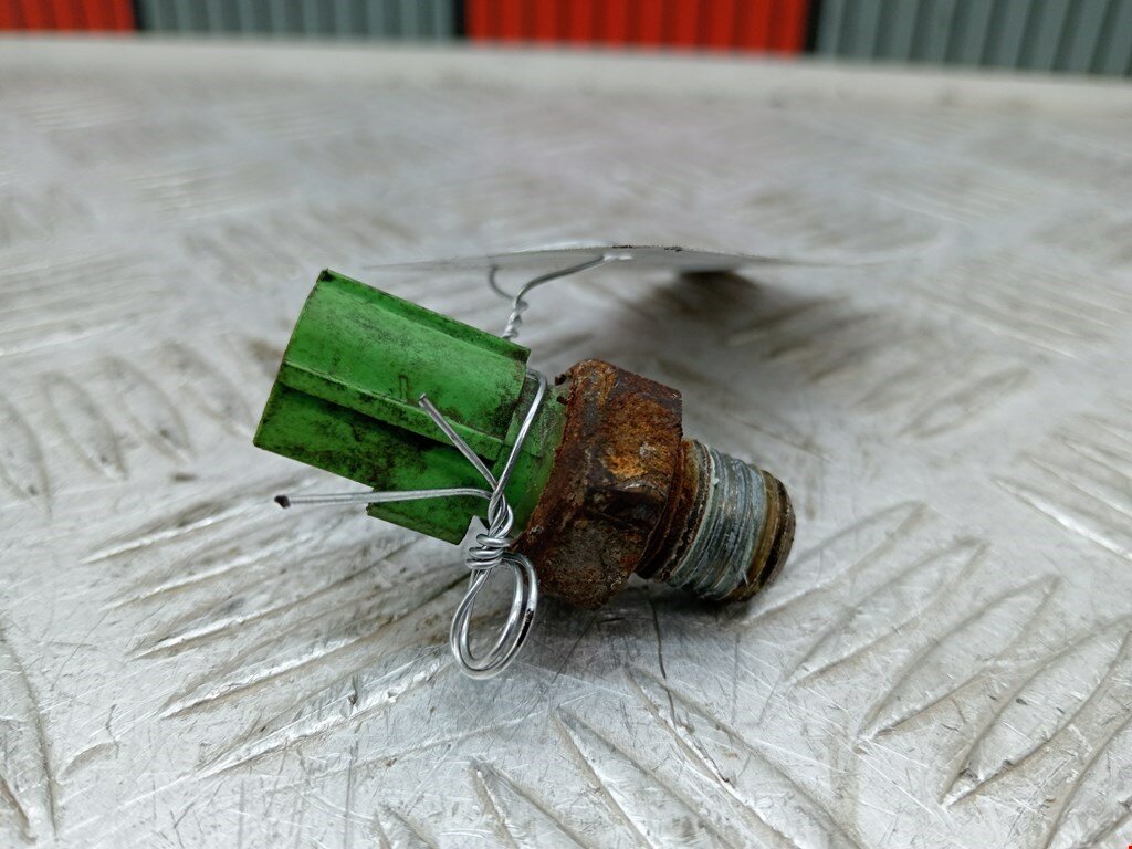 Датчик давления масла Ford Mondeo 3 1363512 арт. 2185937