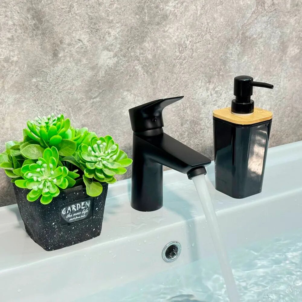 Смеситель для раковины и умывальника из латуни V263511-C от бренда ViEiR цвет черный