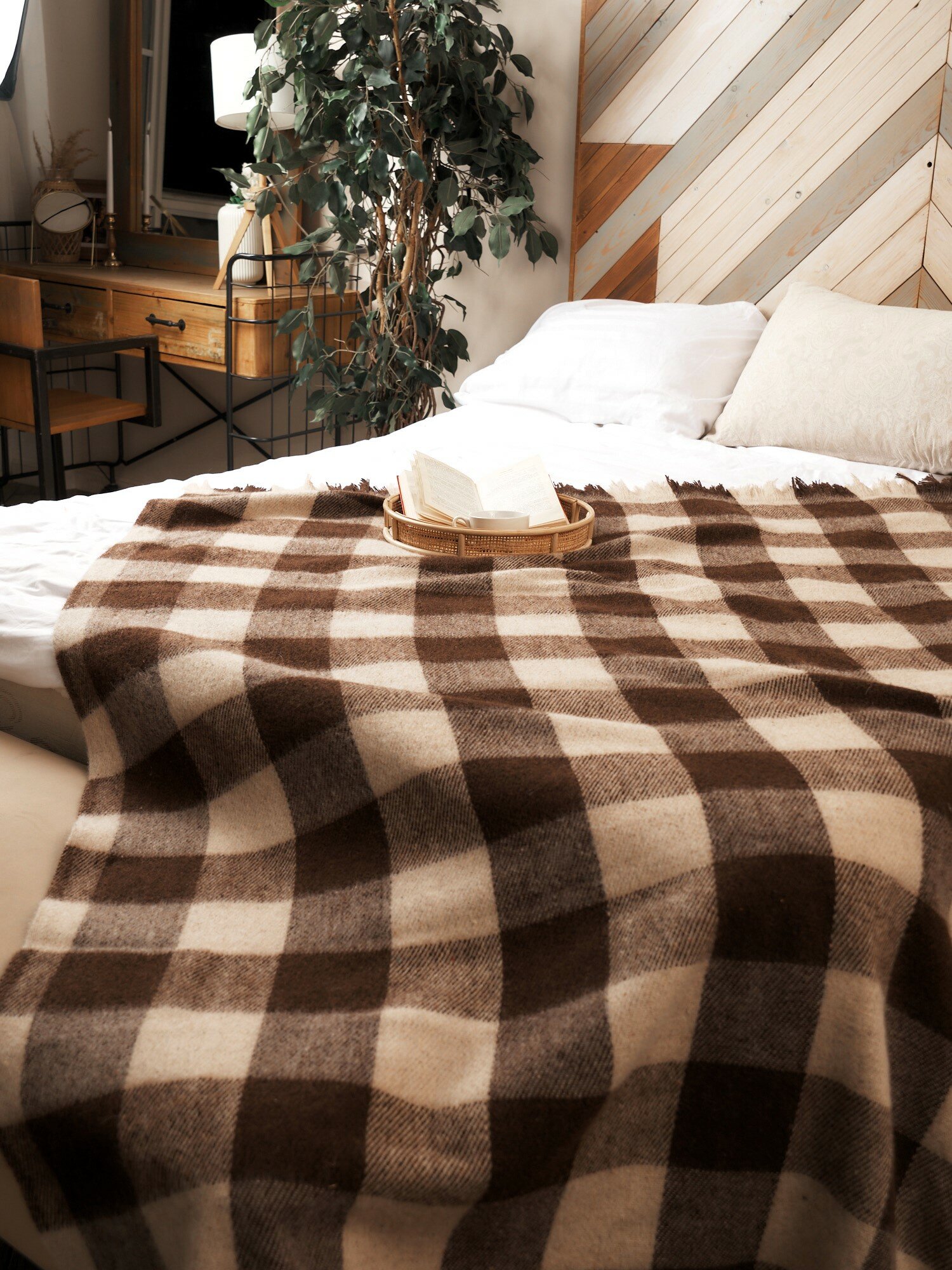 Плед на диван из верблюжьей шерсти Клетка 150*210 шоколадный