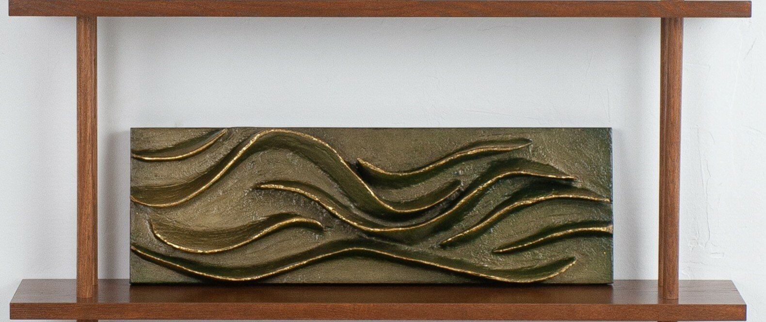 Панно интерьерное "Волны", барельеф, декор на стену, ручная работа