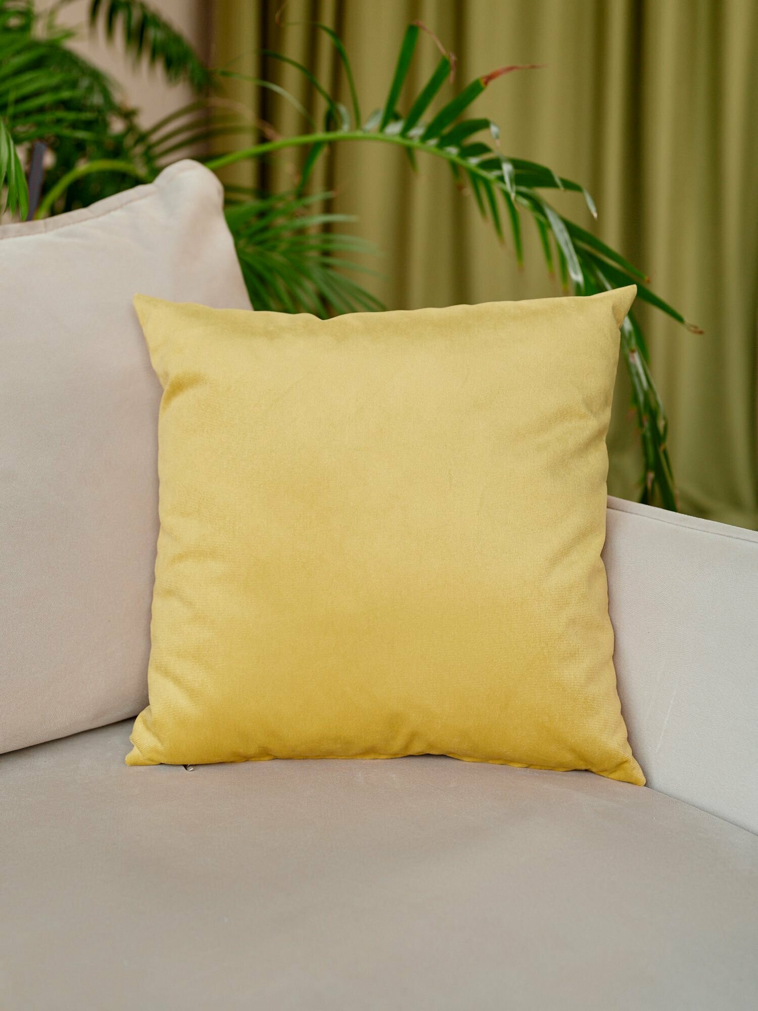 Подушка декоративная 45*45 см Fleola yellow