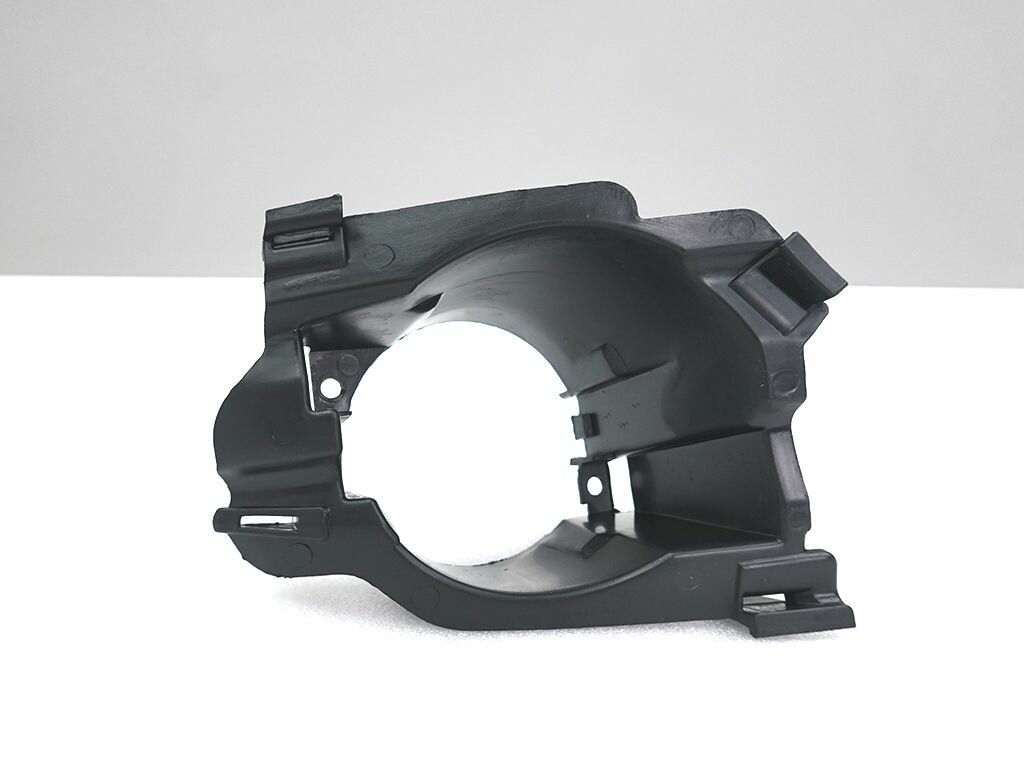 Крепление фары Рено Логан, Кронштейн ПТФ правой Renault Logan 2009-2014 8200785081