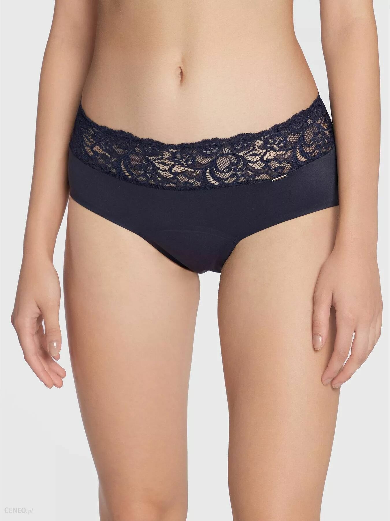 Трусы менструальные Chantelle Life period Lace C15L40