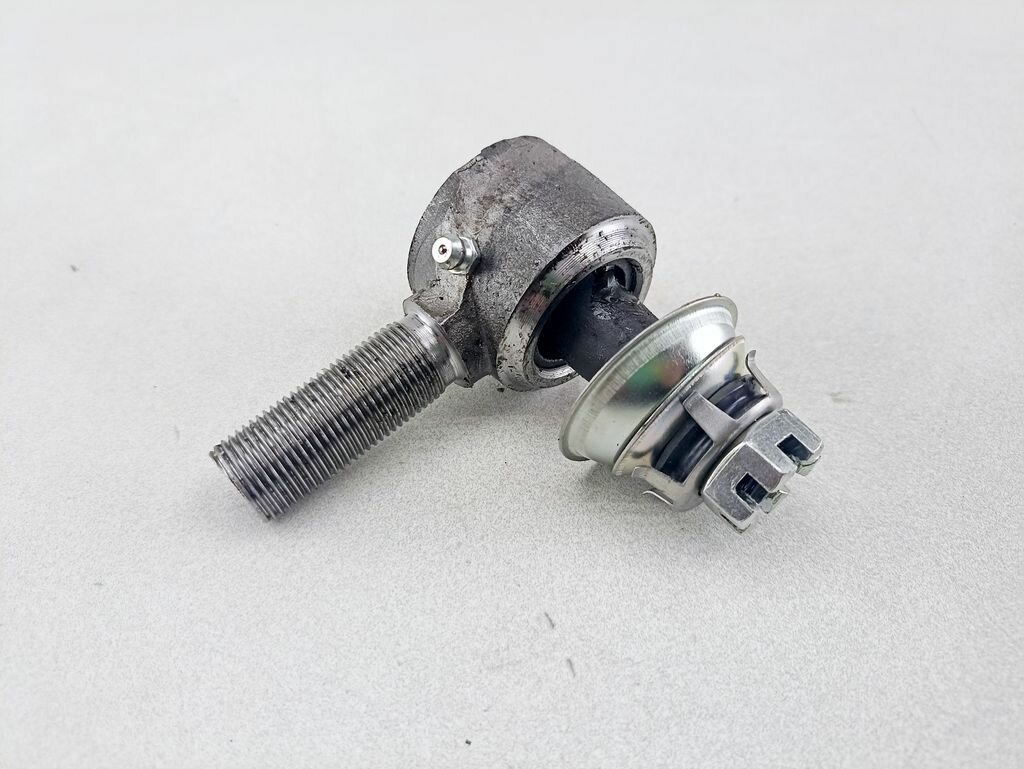 Наконечник рулевой левый для а/м УАЗ обслуживаемый