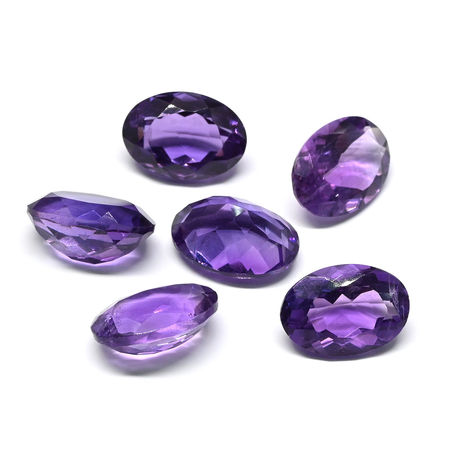 Кабошон из аметиста овал 10*14мм в ювелирной огранке, 6ct