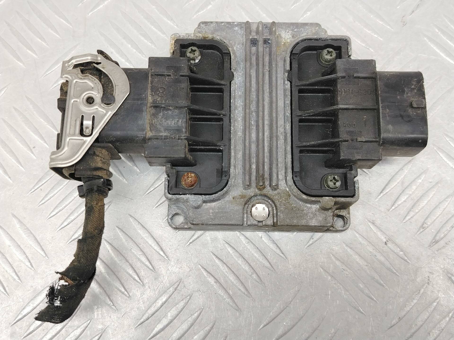 Блок управления АКПП Opel Vectra C (2002 - 2005) 13100309