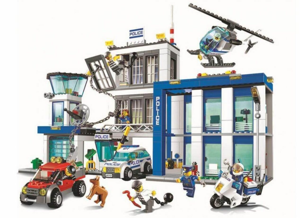 Конструктор пластиковый Сити Полицейский участок / Cities / 894 детали