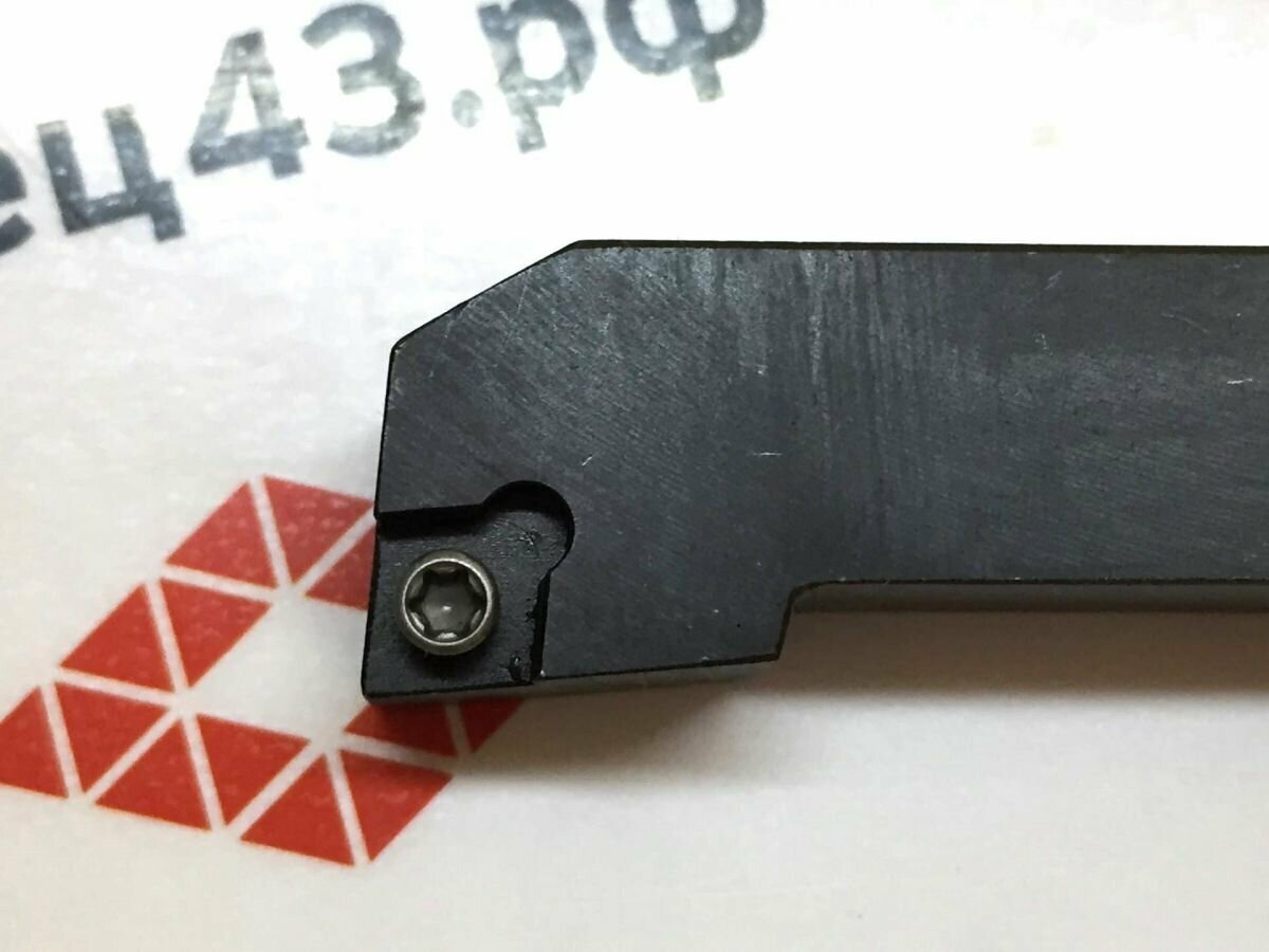 Резец наружного точения SCLCR1212H06