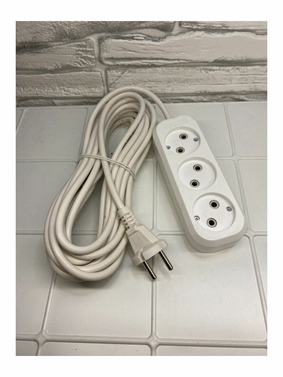 Удлинитель "UNIVersal", 3 розетки, 10 м. 639М-10