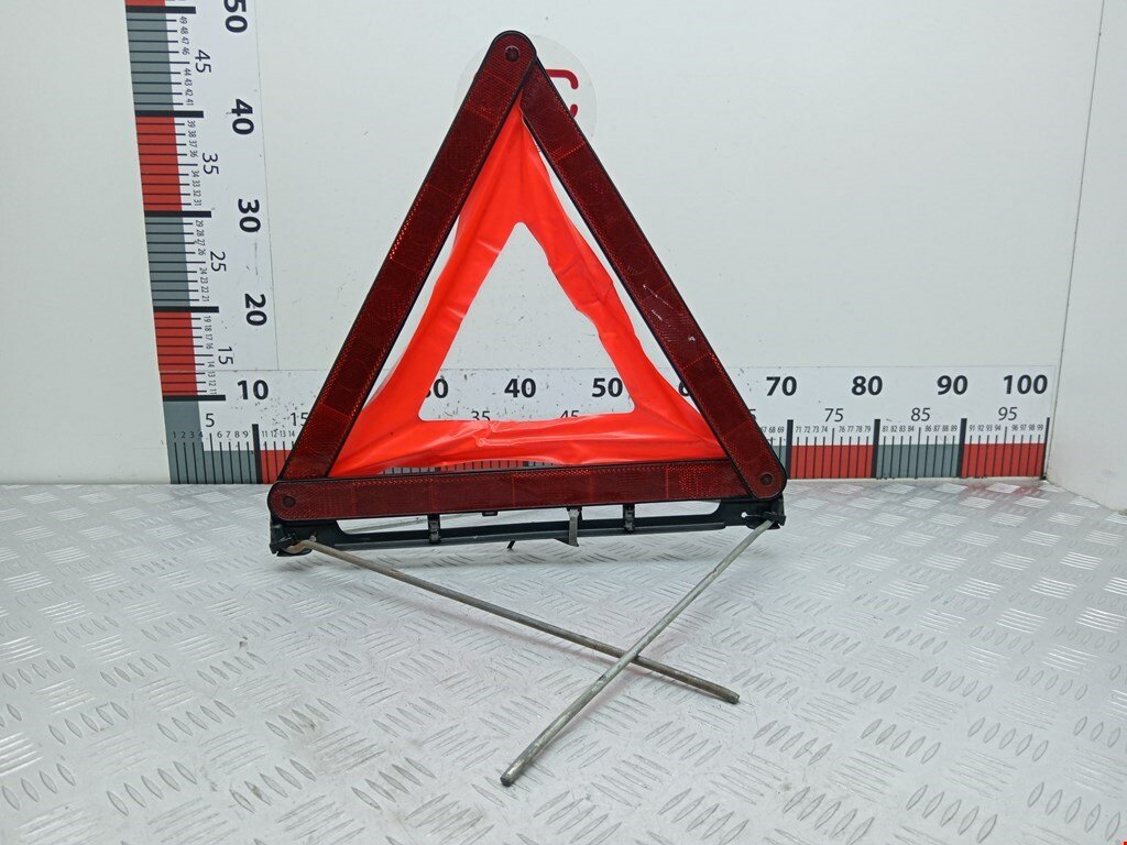 Знак аварийной остановки BMW 7-Series (E65/E66) 71606768272 арт. 1903900