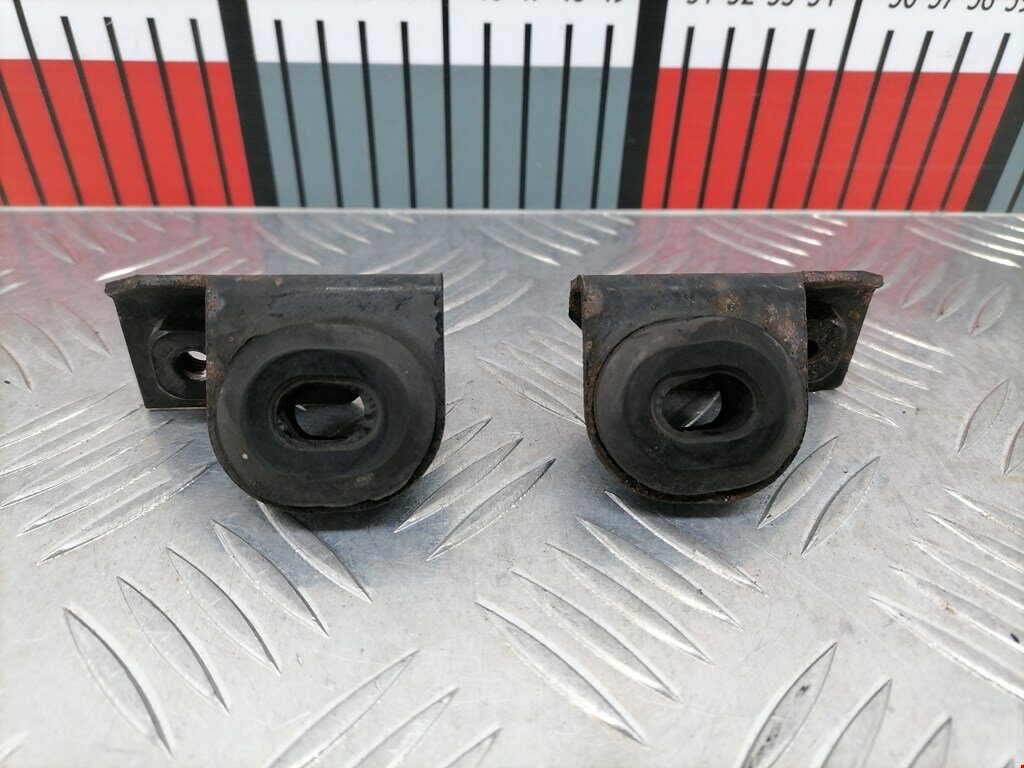 Кронштейн (крепление) радиатора Renault Scenic 1 арт. 2055378