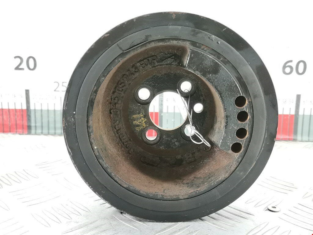 Шкив коленвала Volkswagen Polo 4 045105243D арт. 1890995