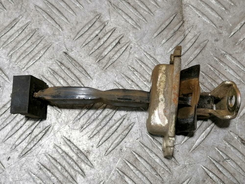 Ограничитель двери задний CHERY Tiggo T11 T116209110