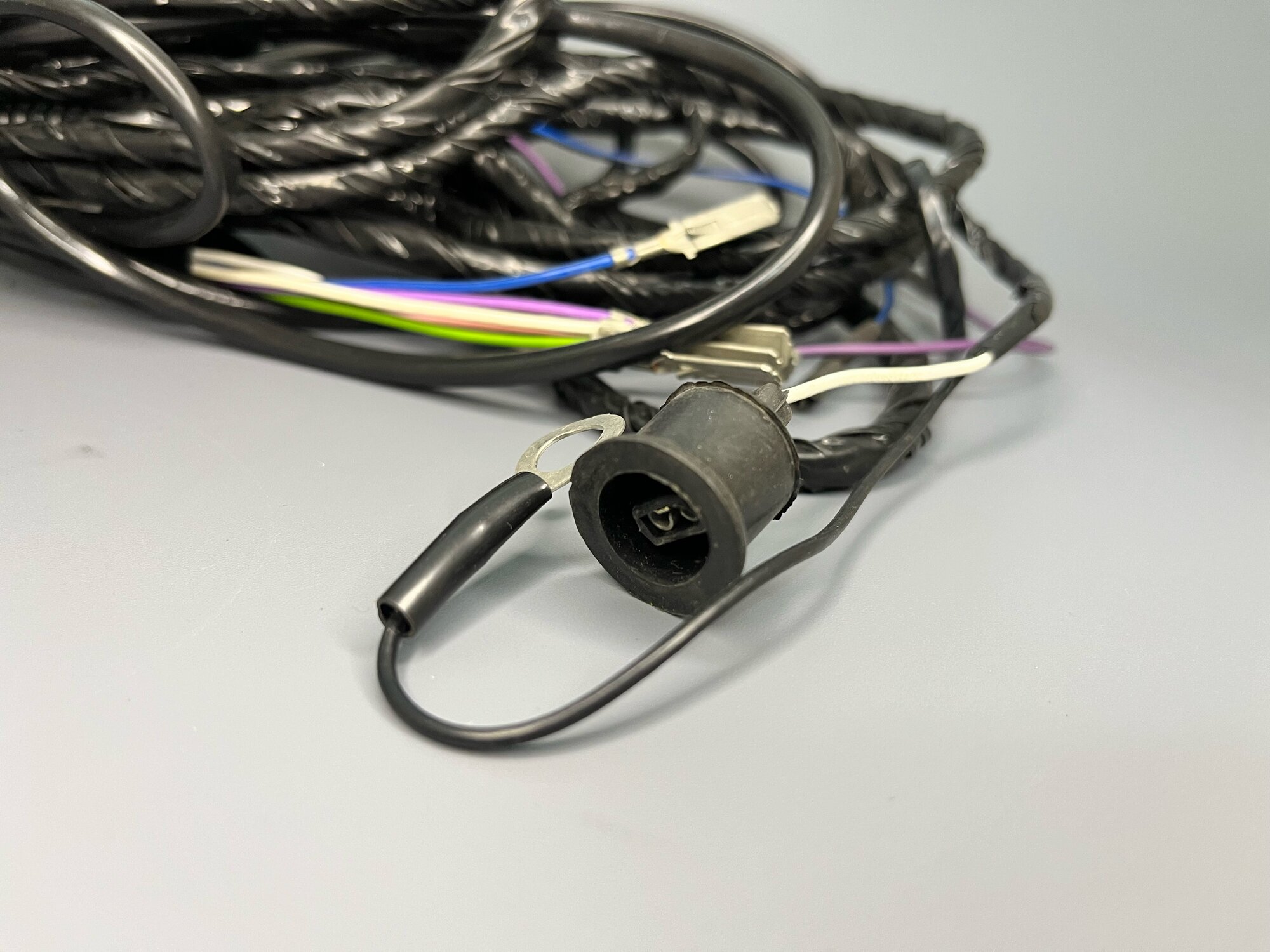 Жгут проводов по кузову