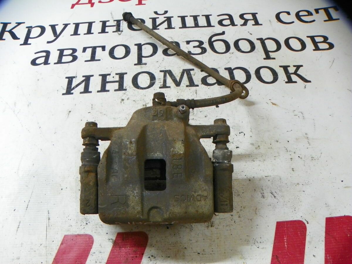 Суппорт тормозной передний правый Suzuki Grand Vitara II (2005—2008) 5510165J03999