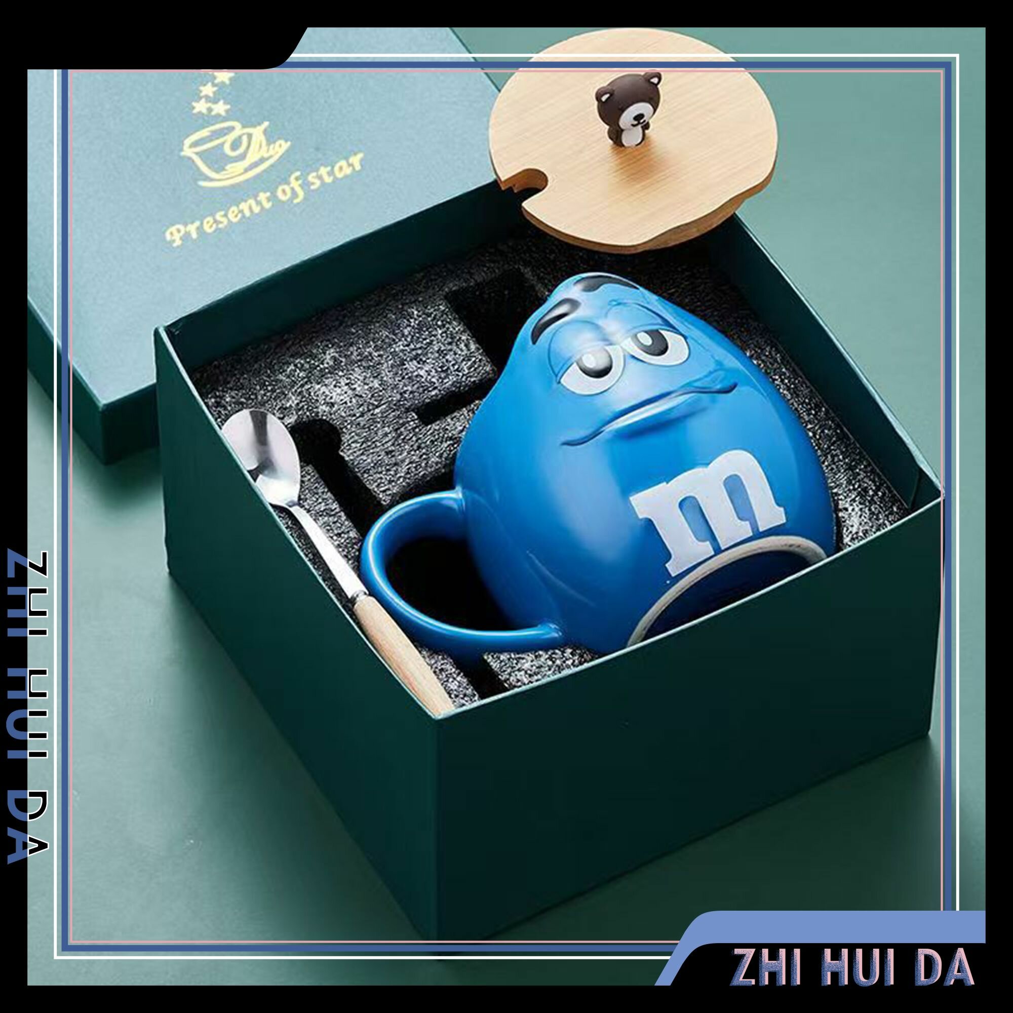 M&M Кружка, С подарочной коробкой, с ложкой, с крышкой, 600 мл, 1 шт