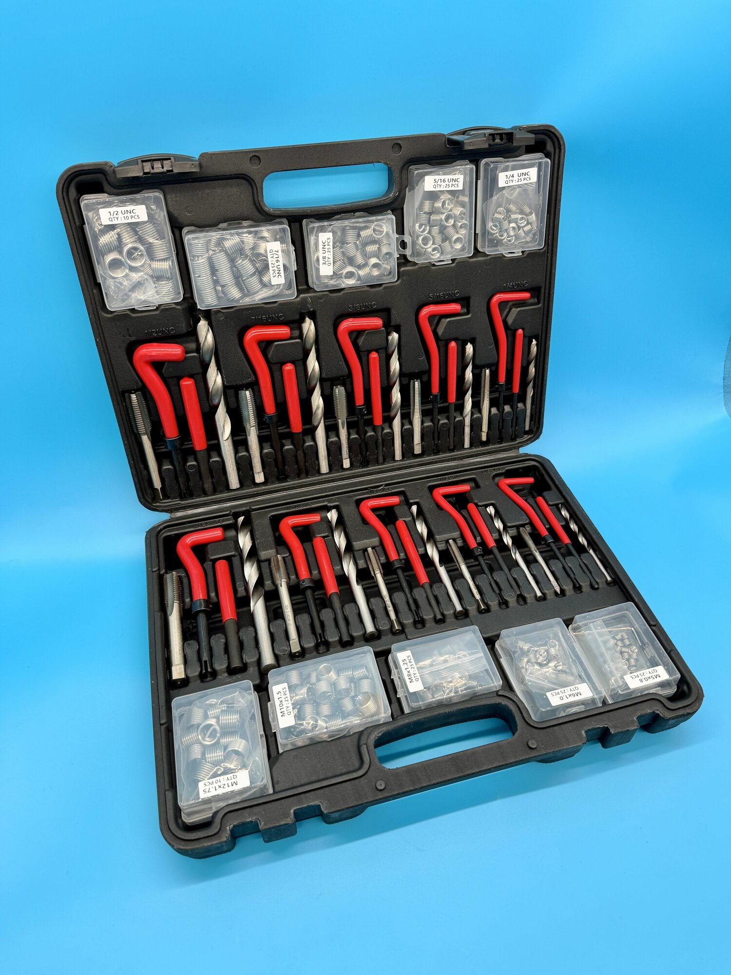 Профессиональный набор резьбовых клёпочников 261 предмет универсальное решение для надежного соединения