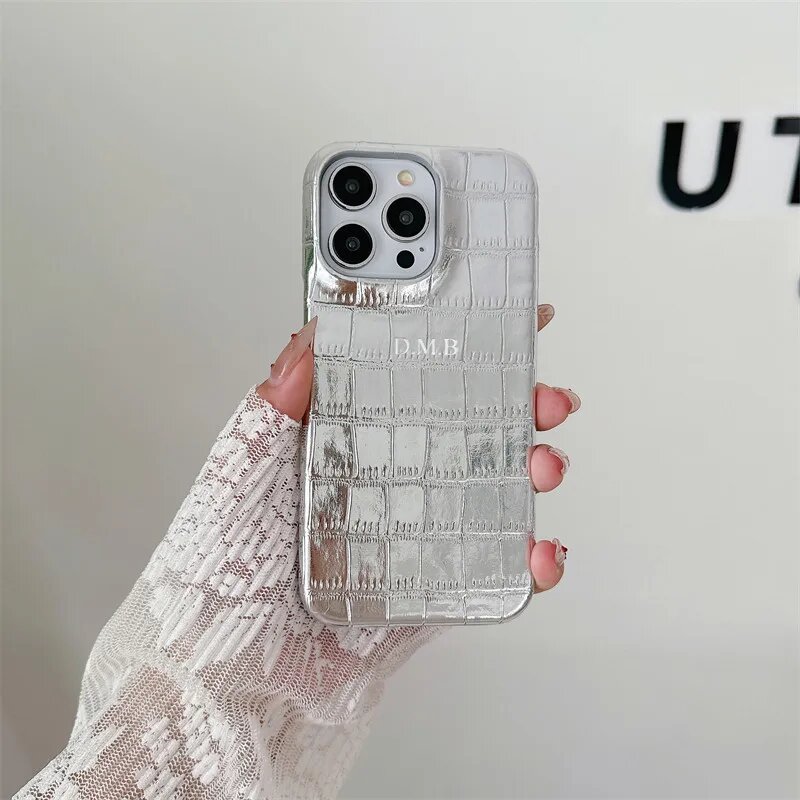 Чехол для iPhone 16 Pro Max серебряный, кожа крокодила