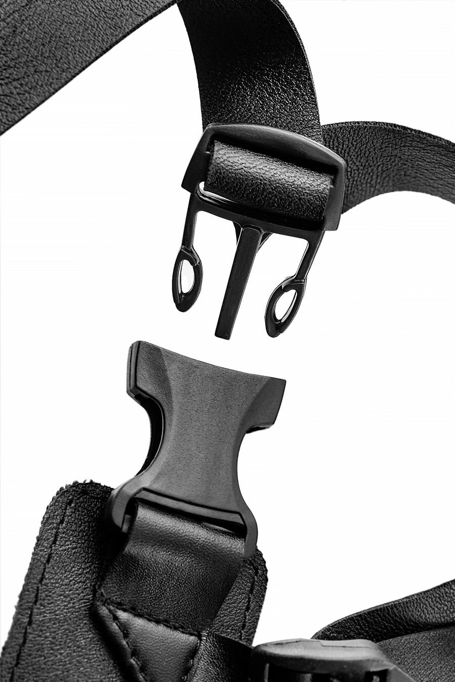 Фаллопротез RealStick Strap-On Alister, TPE, телесный, 15 см RealStick Фаллопротез RealStick Strap-On Alister, TPE, телесный, 15 см