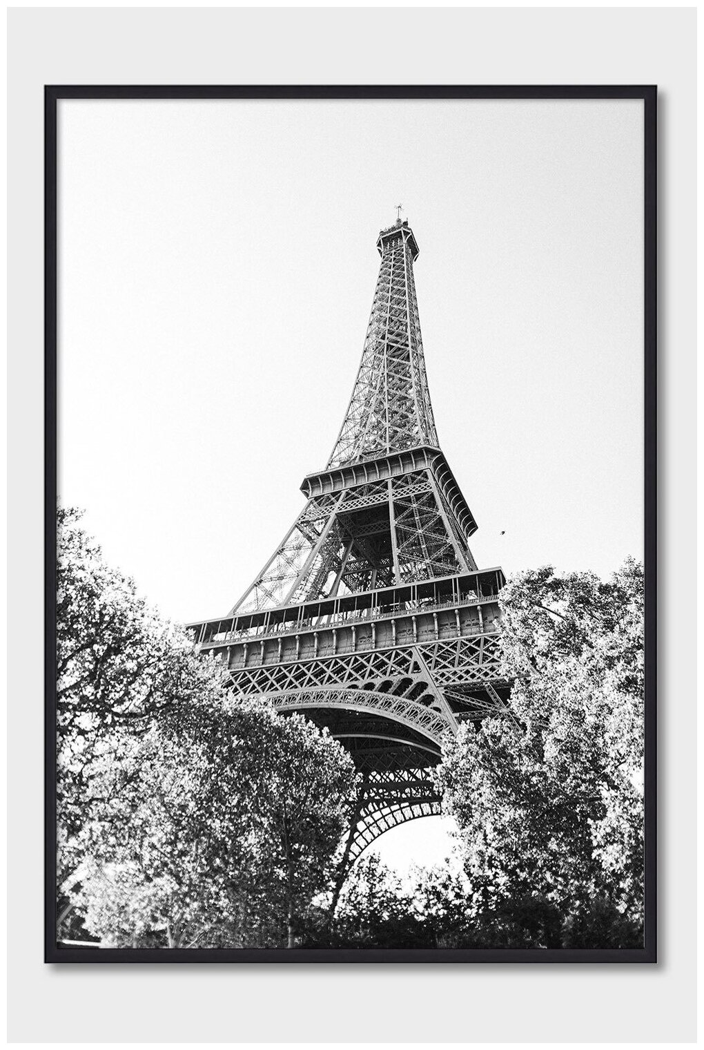 Черно-белый постер на стену для интерьера Postermarkt Вид на Эйфелеву башню, в черной рамке 30х40 см