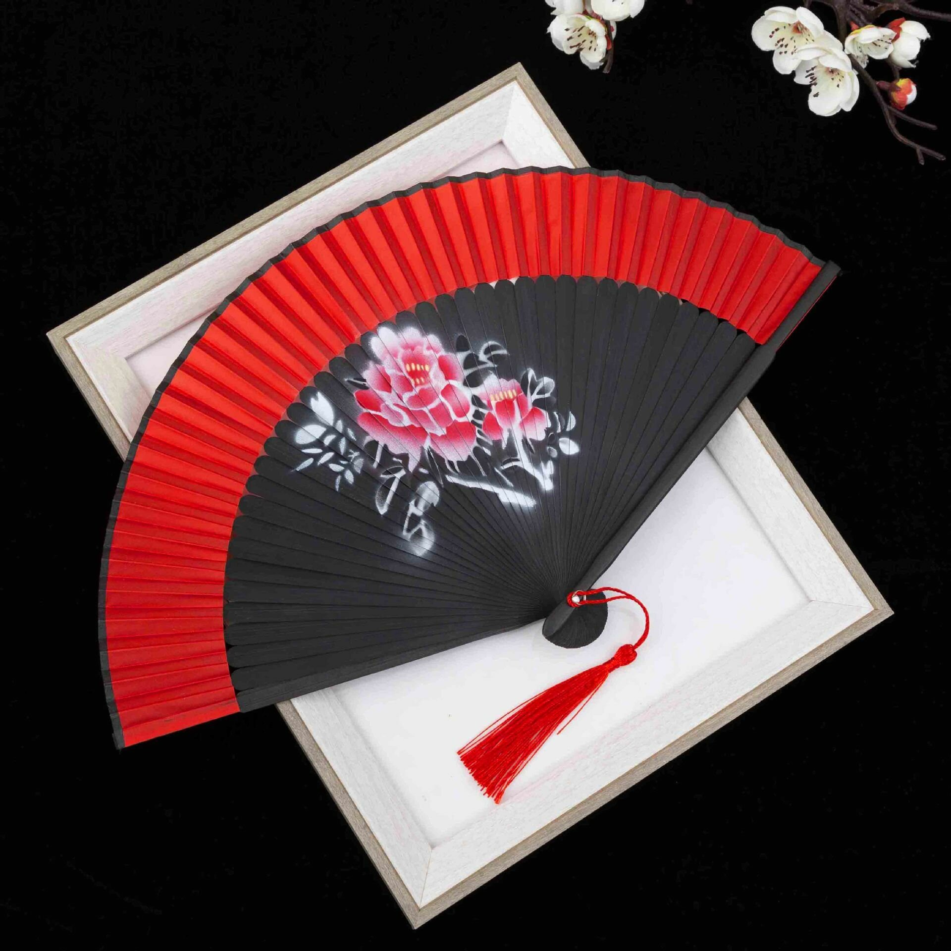 Веер ручной складной деревянный тканевый в японском стиле для фотосессии и танцев