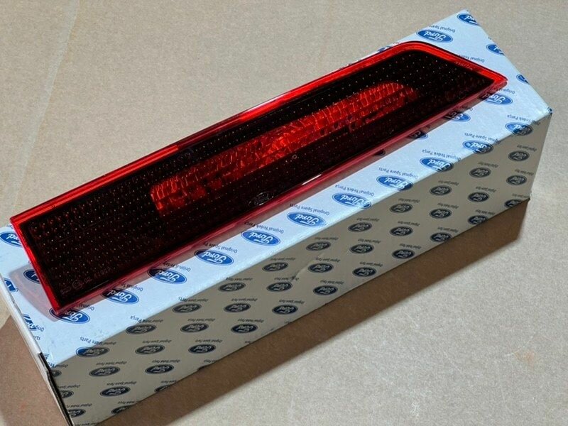 Фонарь стоп-сигнал задний правый Ford Tourneo Custom 2012 - наст. время