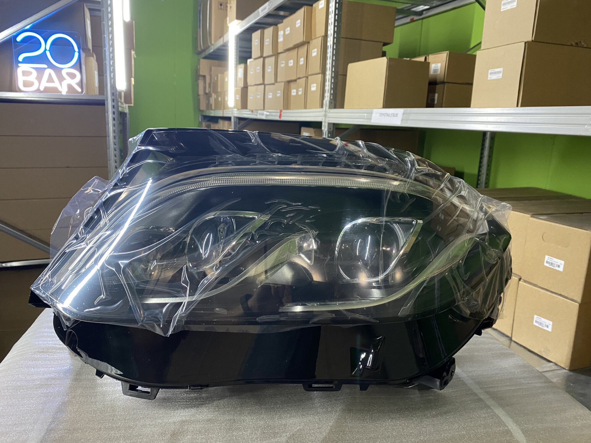 Фара правая Mercedes-Benz GLS X166 2015-2019 новое в упаковке