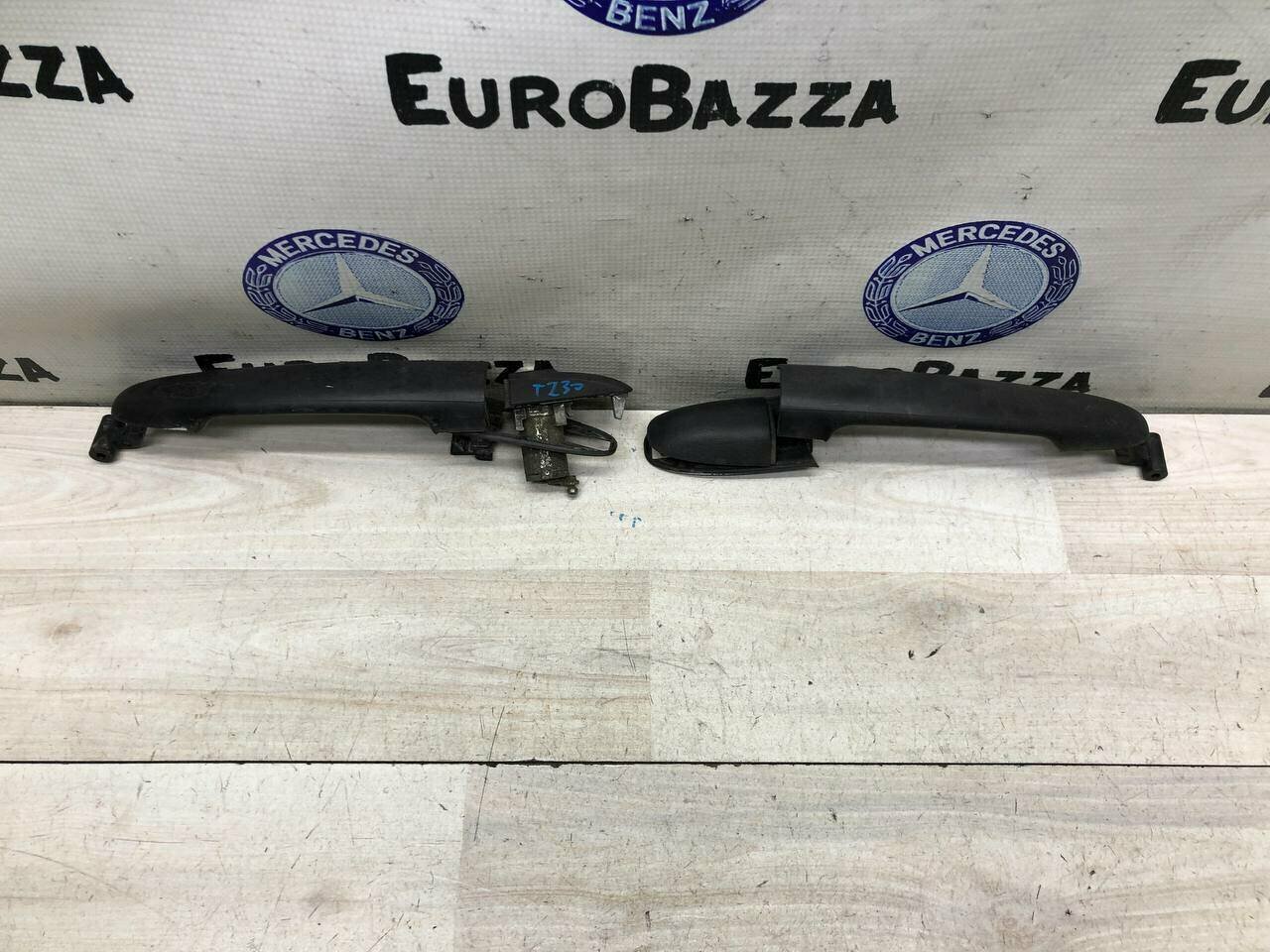 Ручка передней двери Mercedes Sprinter W906 A9067600070