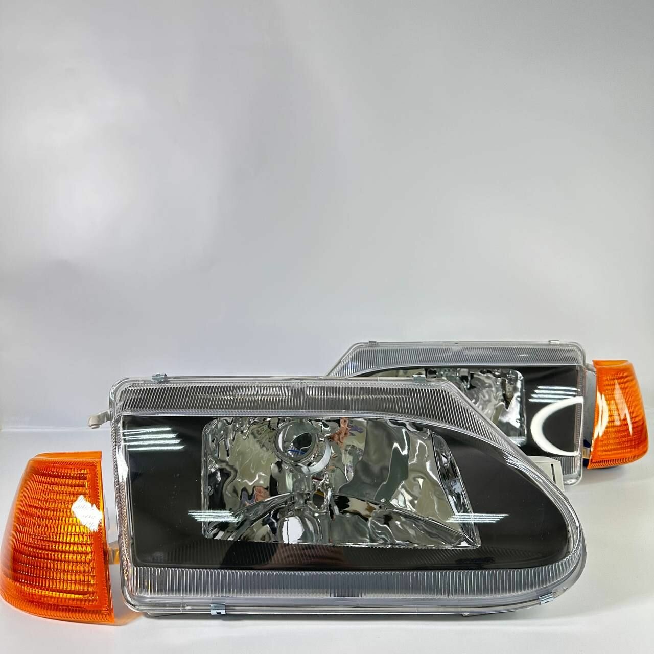 Фары ВАЗ 2114 передние тюнинг с черной маской на ВАЗ 2113-2115, аналог "Bоsch", комплект левая правая фара, оранжевые поворотники