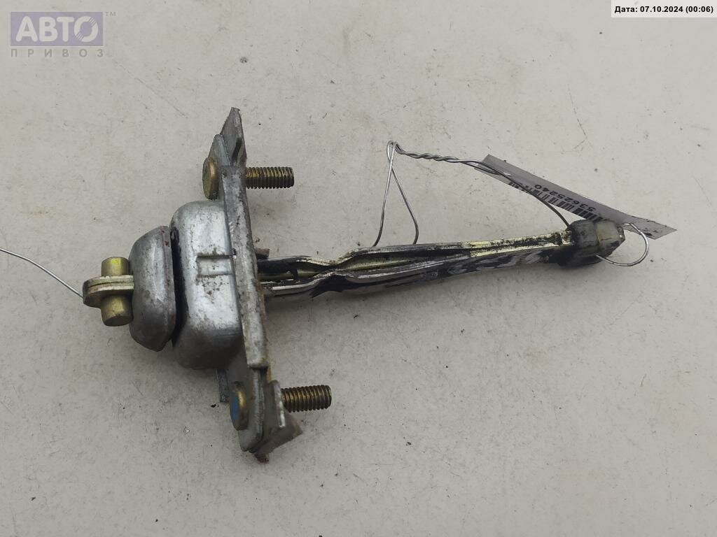 Ограничитель открывания двери передней Mazda 323P (1994-1999) BA