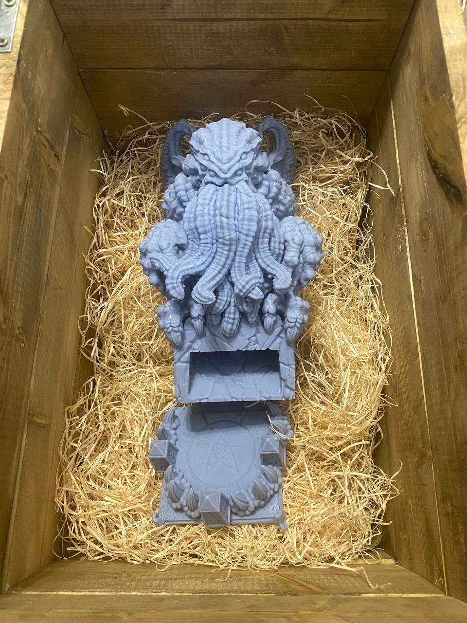 Башня для кубиков Dice Tower Ктулху, Лавкрафт для настольных игр, Warhammer DnD D&D Pathfinder Подземелья и драконы в масштабе 32 мм 1:56