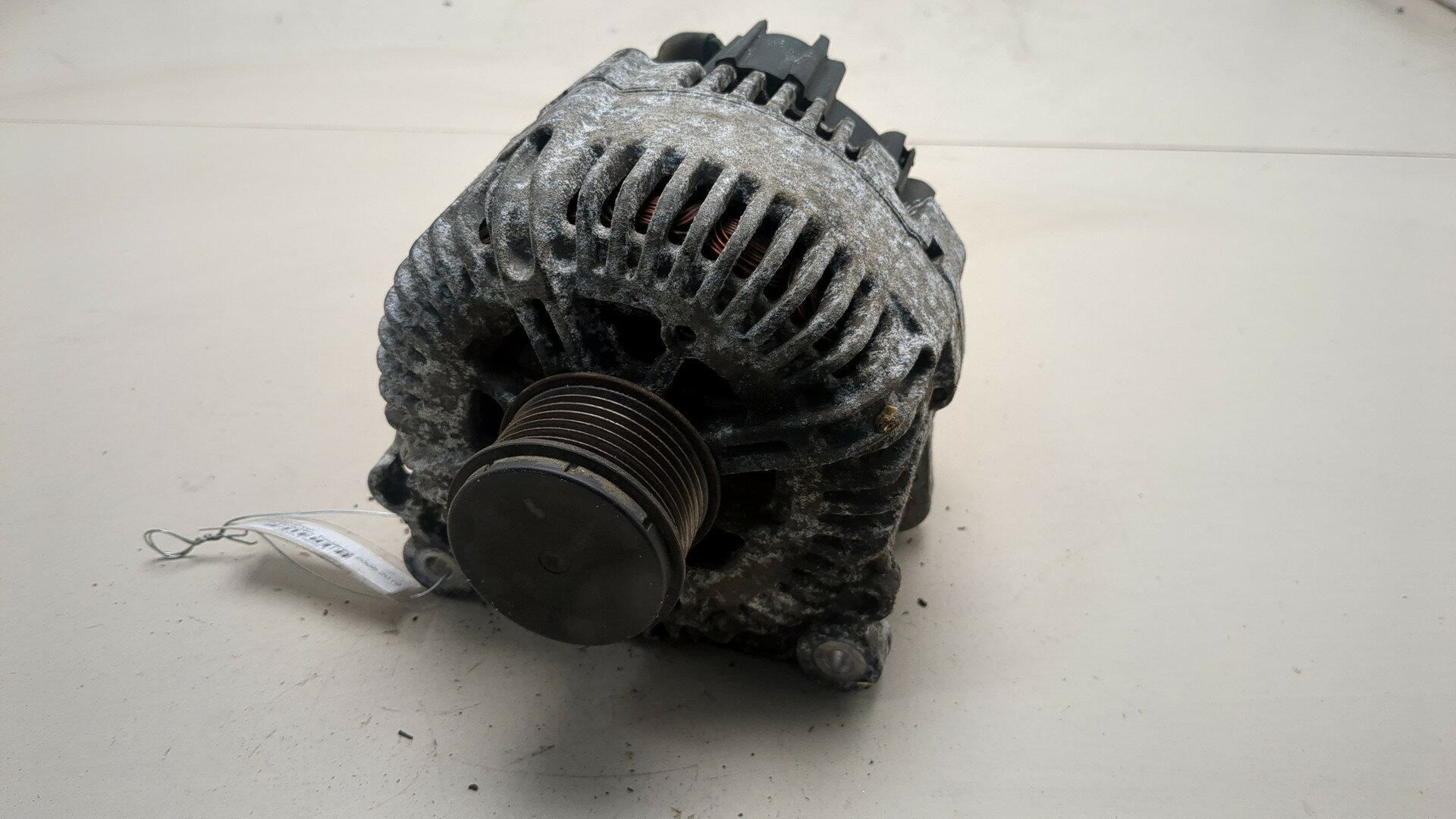 Генератор Volkswagen Touareg Б/У