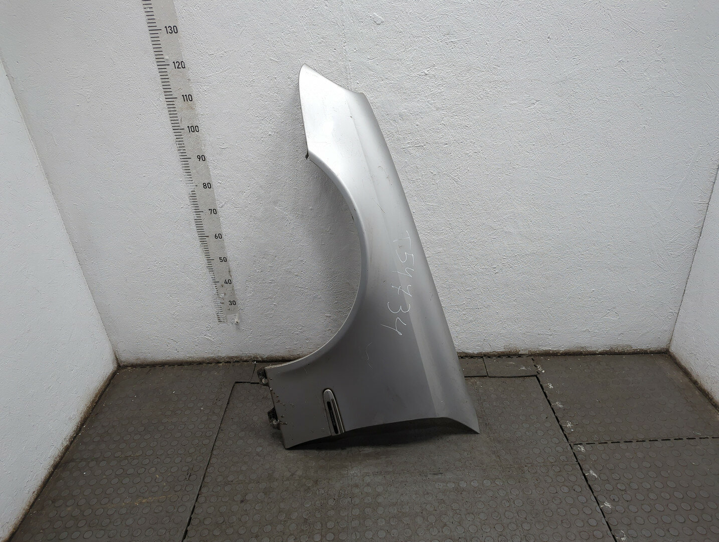 Крыло левое переднее Mercedes E W211 Б/У