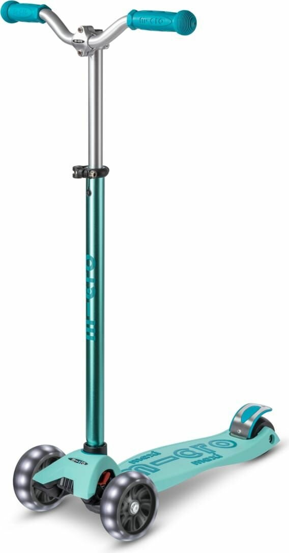 Самокат Micro Maxi Deluxe Pro LED - ярко-голубой
