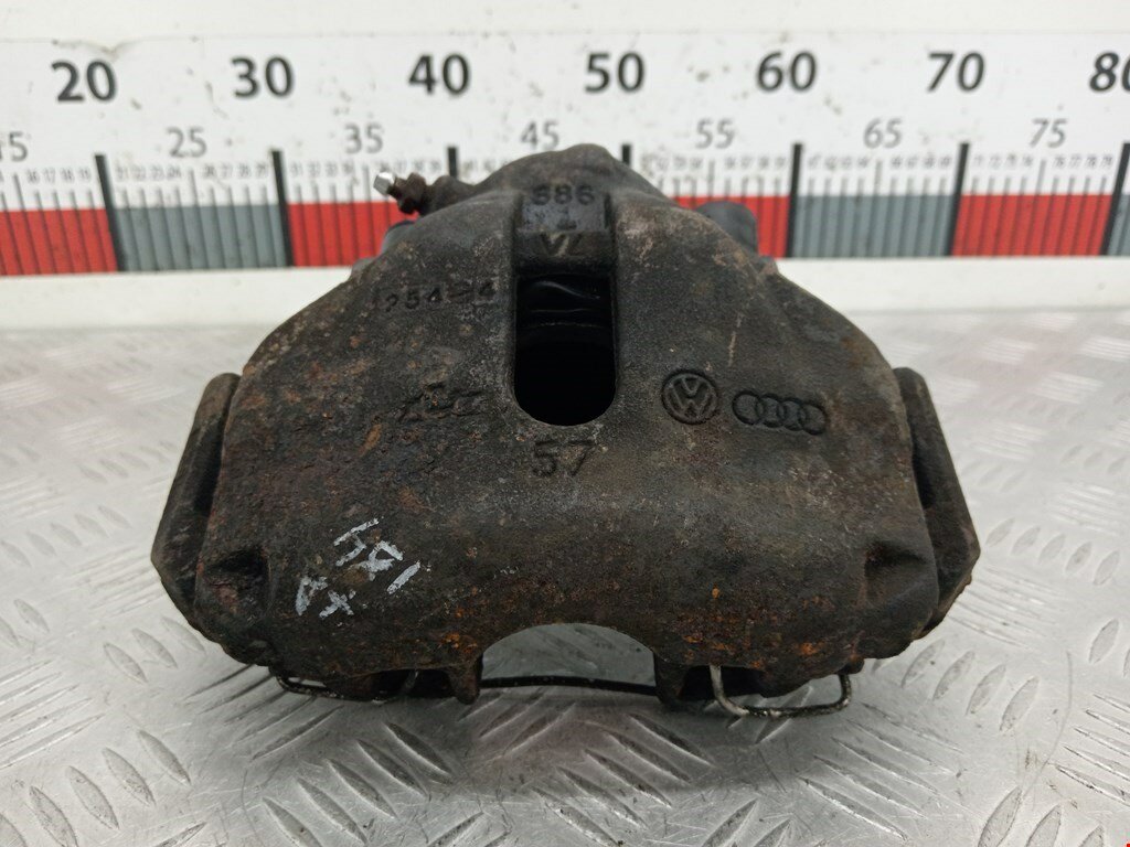 Суппорт передний левый Volkswagen Passat 5 GP 8E0615123A арт. 1879506