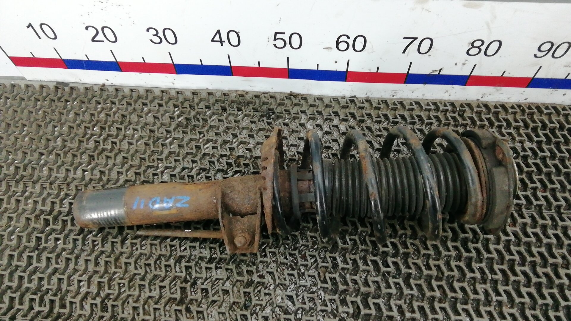 Стойка передняя левая VOLKSWAGEN TIGUAN 1, Номер 5N0413031K, 5N0411105T, 1K0412331B