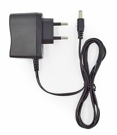 Блок питания 5V 300mAh для (8-bit,16-bit) (широкий разъем)