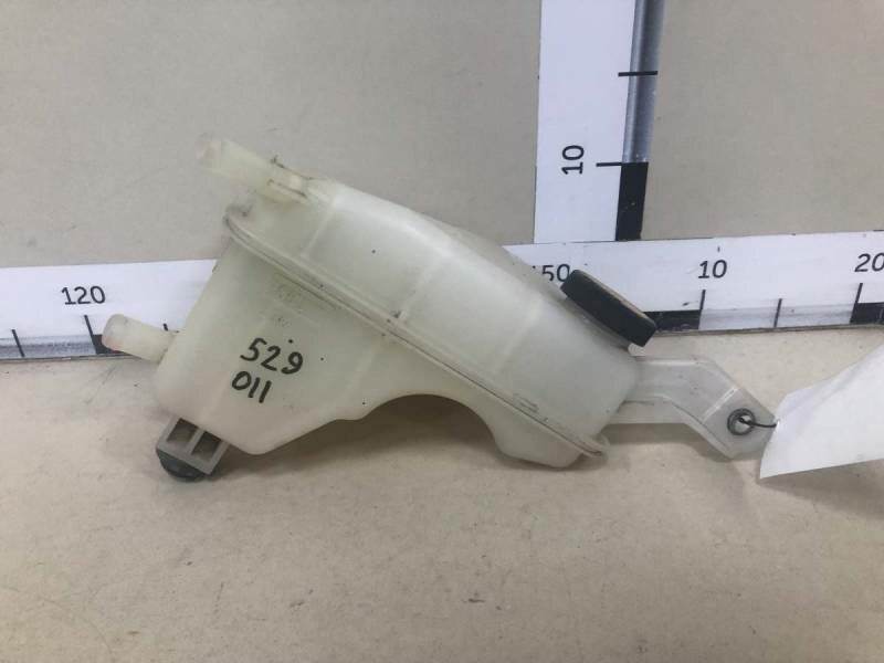 Бачок расширительный Toyota Corolla E150 2006-2013 кат.номер: 1648022080