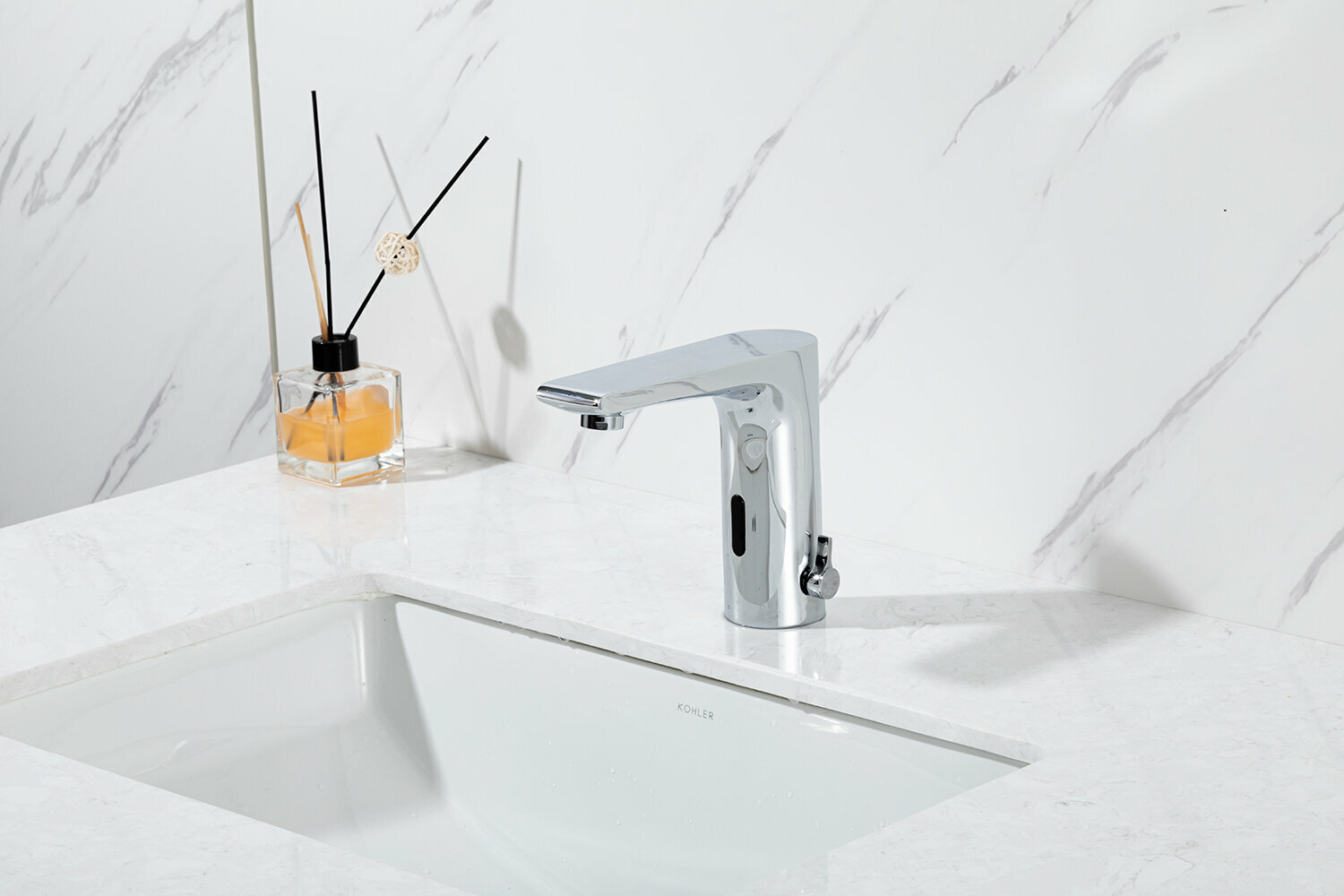 Смеситель для раковины (умывальника) Frap F514 сенсорный, латунь, хром, излив фиксированный